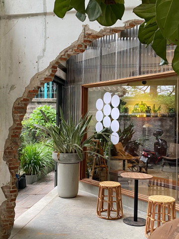 Hidden Creative Café in Bangkok | CBRE