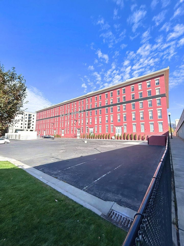 Salt Lake Hardware Sublease, 155 North 400 West, Salt Lake City, UT, 84103