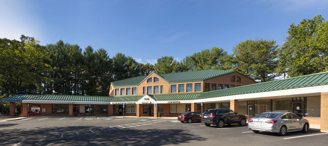 Burke Centre Town Center, 6045 Burke Centre Parkway, Burke, VA, 22015