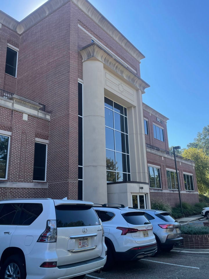 Meadowbrook Office Park, 1400 Meadowbrook Road, Jackson, MS, 39211